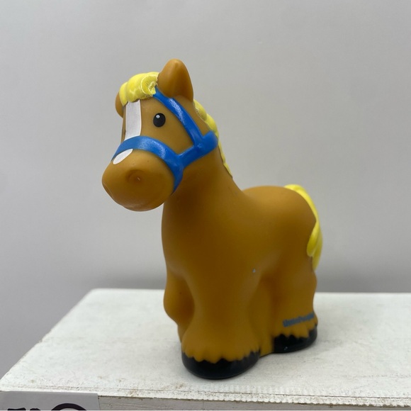 Fisher-Price | Toys | Fisher Price Little People Tan Brown Horse Pony ...